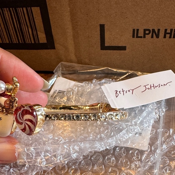 Betsey Johnson | Jewelry | Nwt Betsey Johnson Pave Crystal Christmas ...